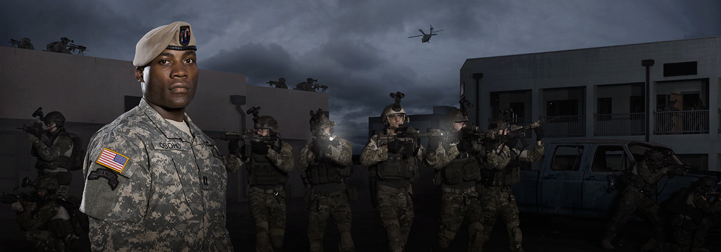 Rod Mclean – PhotographyGroup of US army soldiers in the night - Rod ...