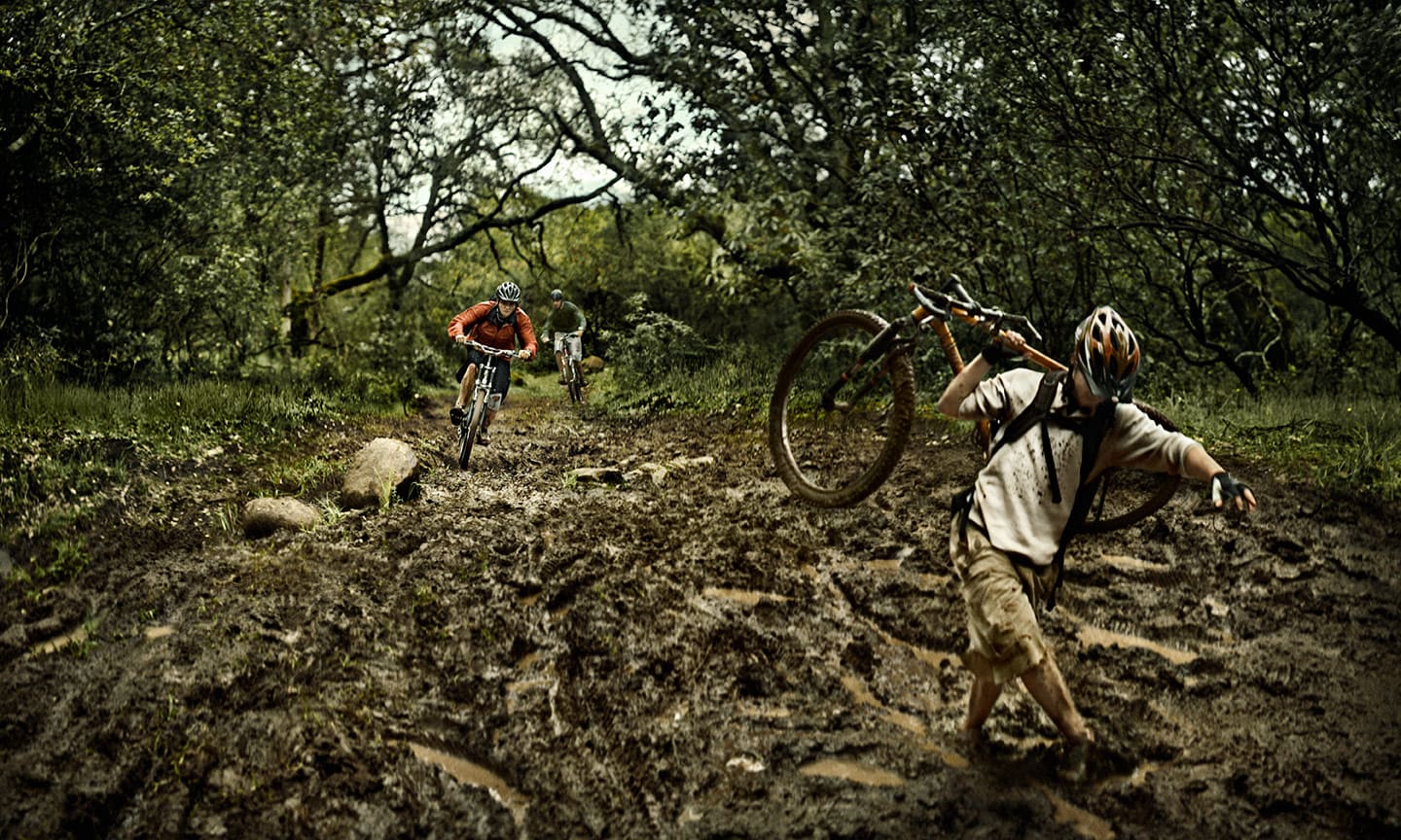 Rod Mclean – PhotographyMountain bikers biking in the mud - Rod Mclean ...